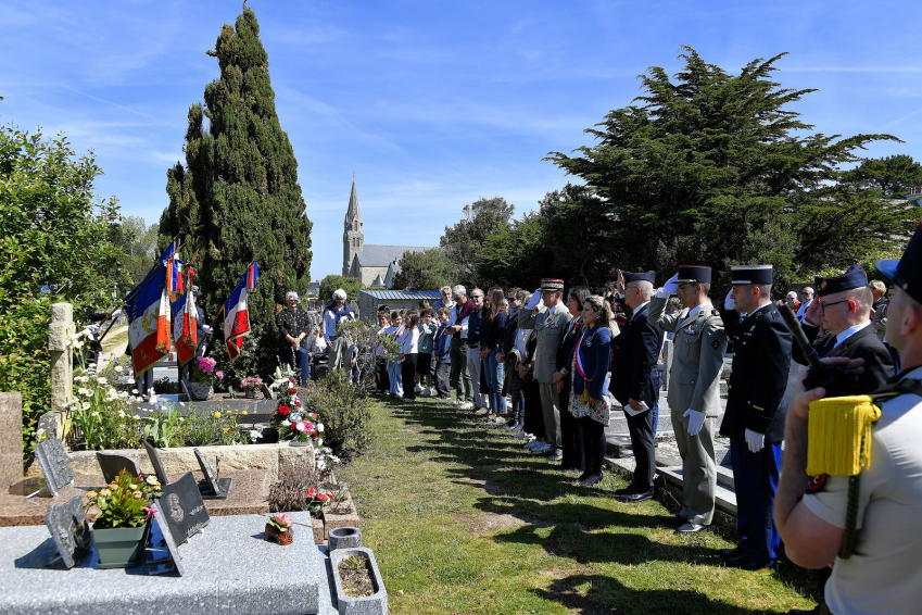 Hommage au Colonel Le Coniac de La Longrays, compagnon de la Libération